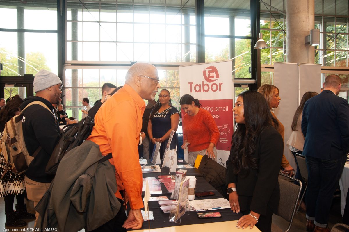 Tabor 100